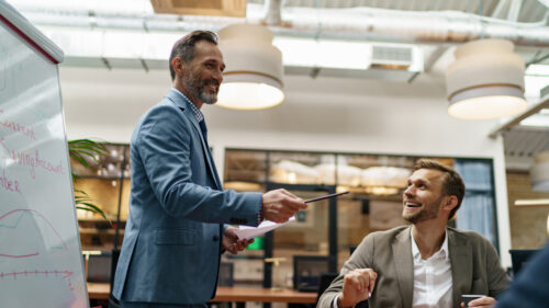 How to be a good trainer? 7 trainer skills you need to become a pro ...