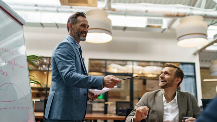 How to be a good trainer? 7 trainer skills you need to become a pro ...